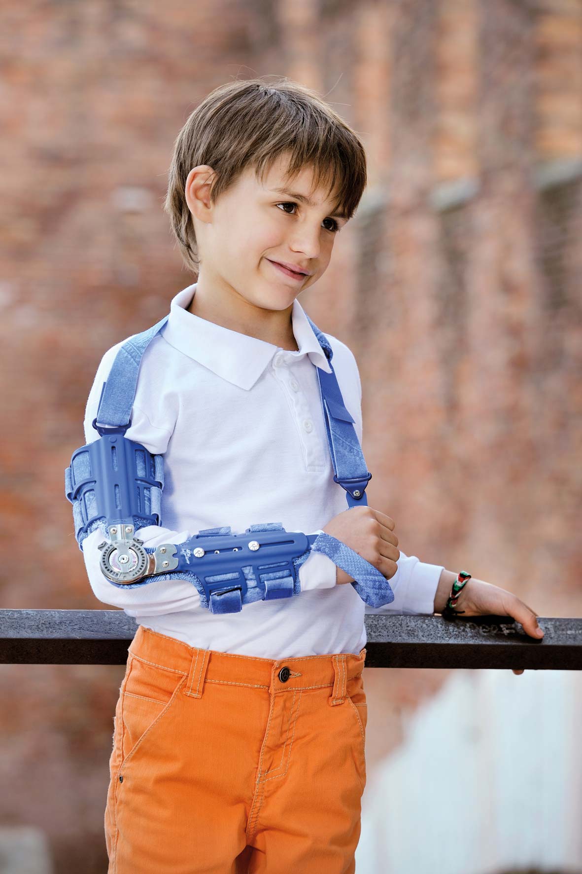 Dziecięca orteza ręki z regulacją kąta zgięcia i wyprostu do leczenia ...